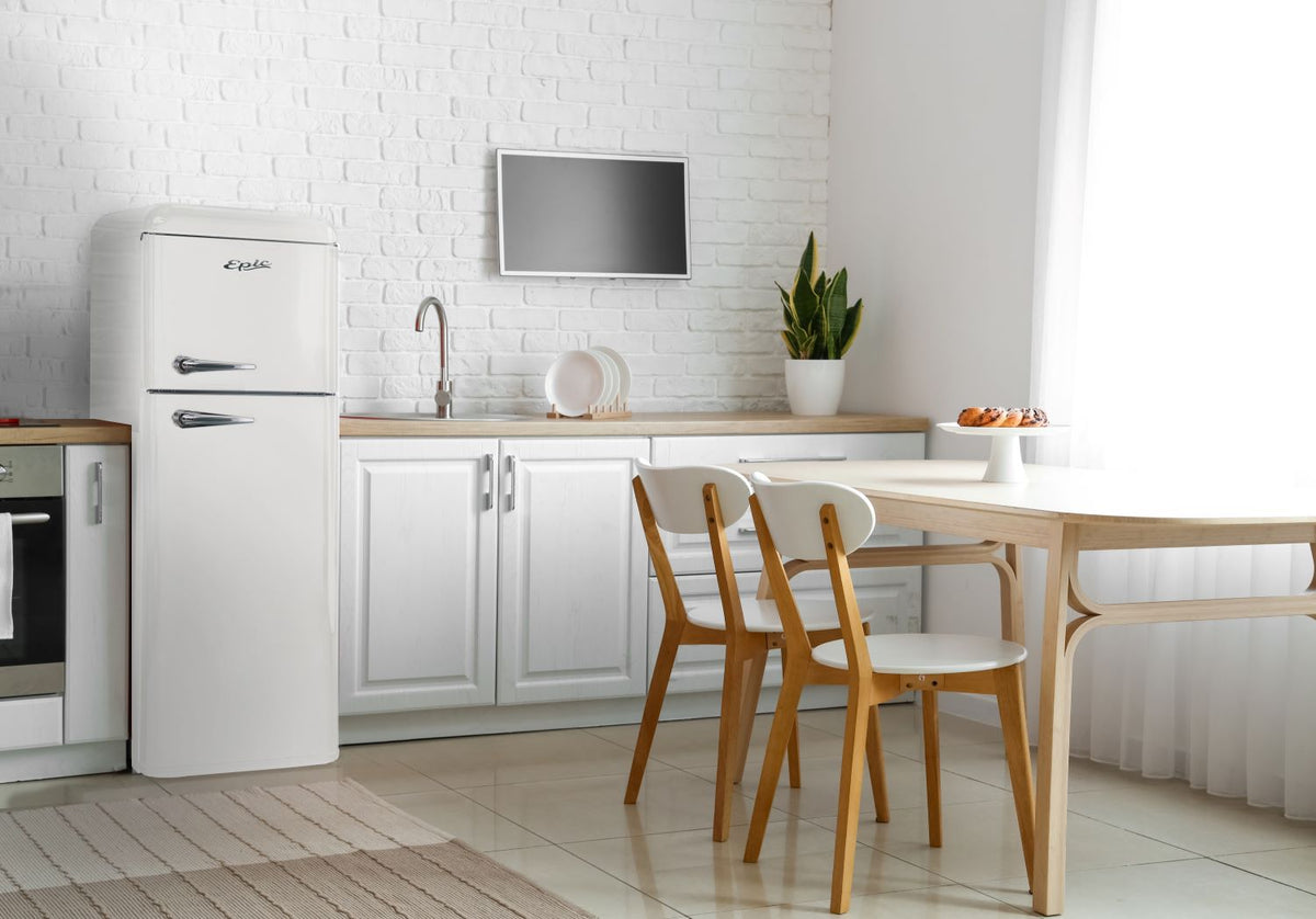Epic 21.5" White Retro Top-Freezer Refrigerator (7.5 Cu. Ft.) - ERR82W ...