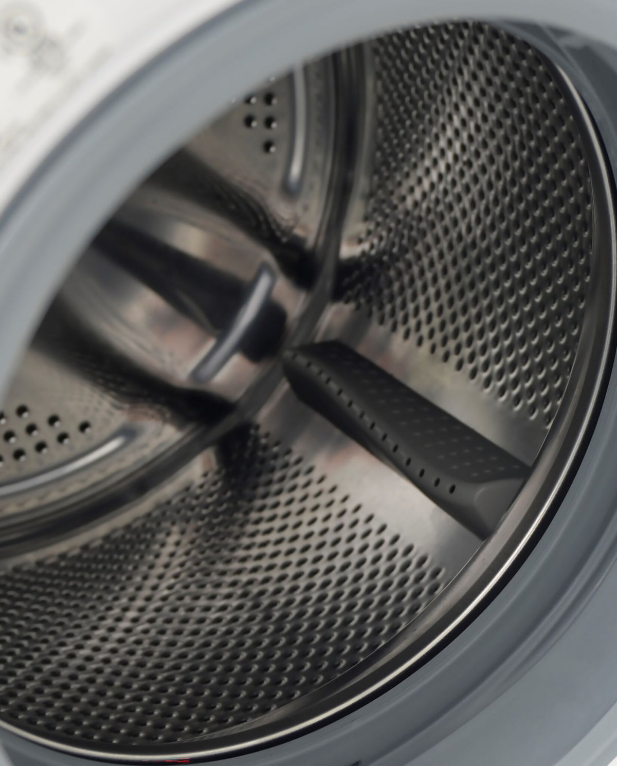 Marathon White Compact Front Load Washer (2.2 Cu.ft.) - MWM2214W | Leon's