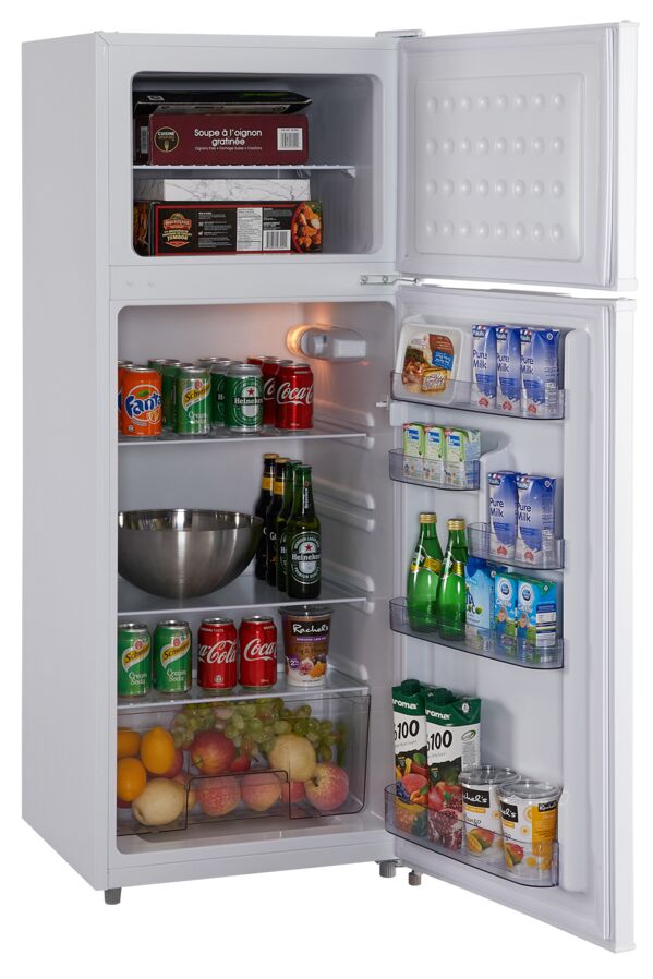 Epic 21.5" White Top Mount Refrigerator (7.5 cu. ft.) - ER82W-1 | Leon's